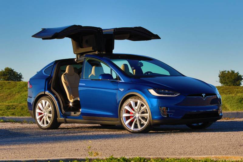 Tesla Model X P90D 2016 | SUV Drive